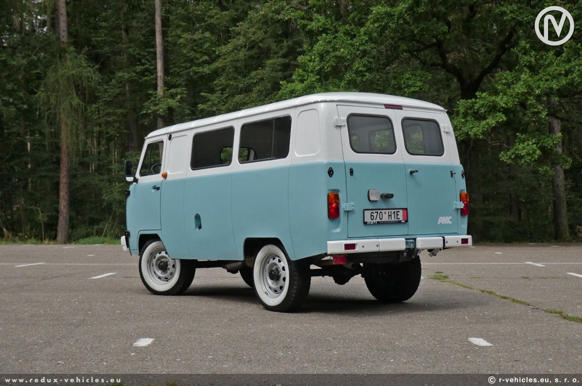 UAZ 3962 Medical Van | UAZ | Brands | Gallery | Redux-Vehicles.EU ...