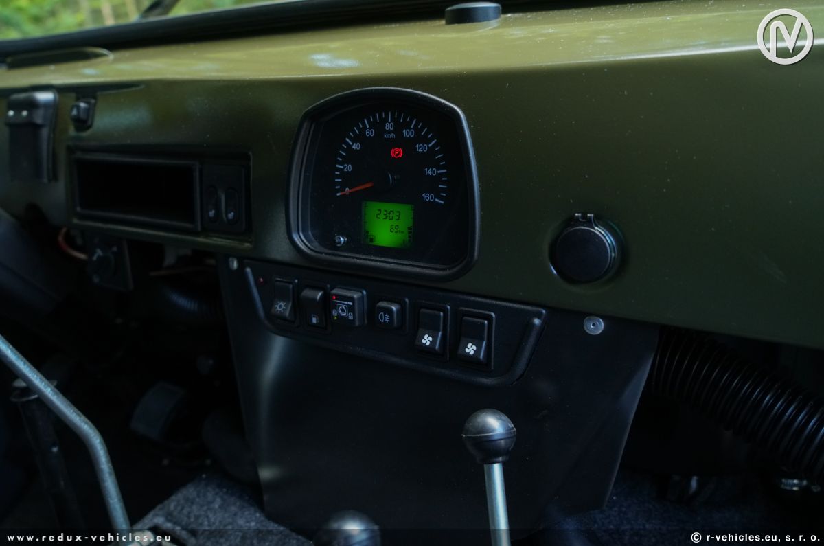 UAZ 3909 Combi Expedition | UAZ | Brands | Gallery | Redux-Vehicles.EU - Eastern Europe cars ...