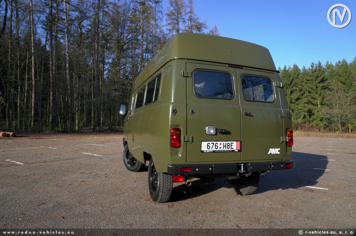 UAZ 3962 Medical Van | UAZ | Brands | Gallery | Redux-Vehicles.EU ...