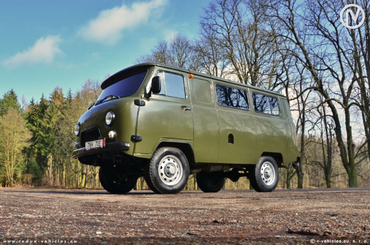 UAZ 3962 Medical Van | UAZ | Brands | Gallery | Redux-Vehicles.EU ...