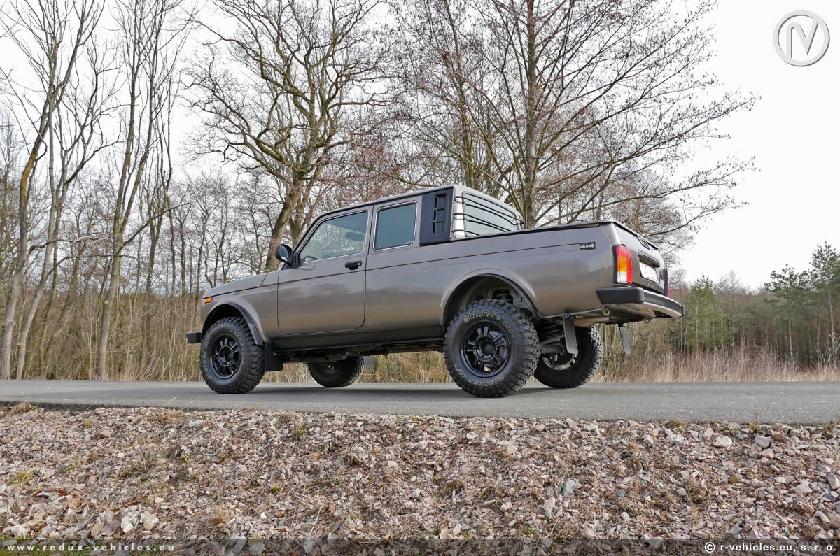 Lada Niva Pickup Doublecab | LADA | Brands | History | Gallery | Redux ...