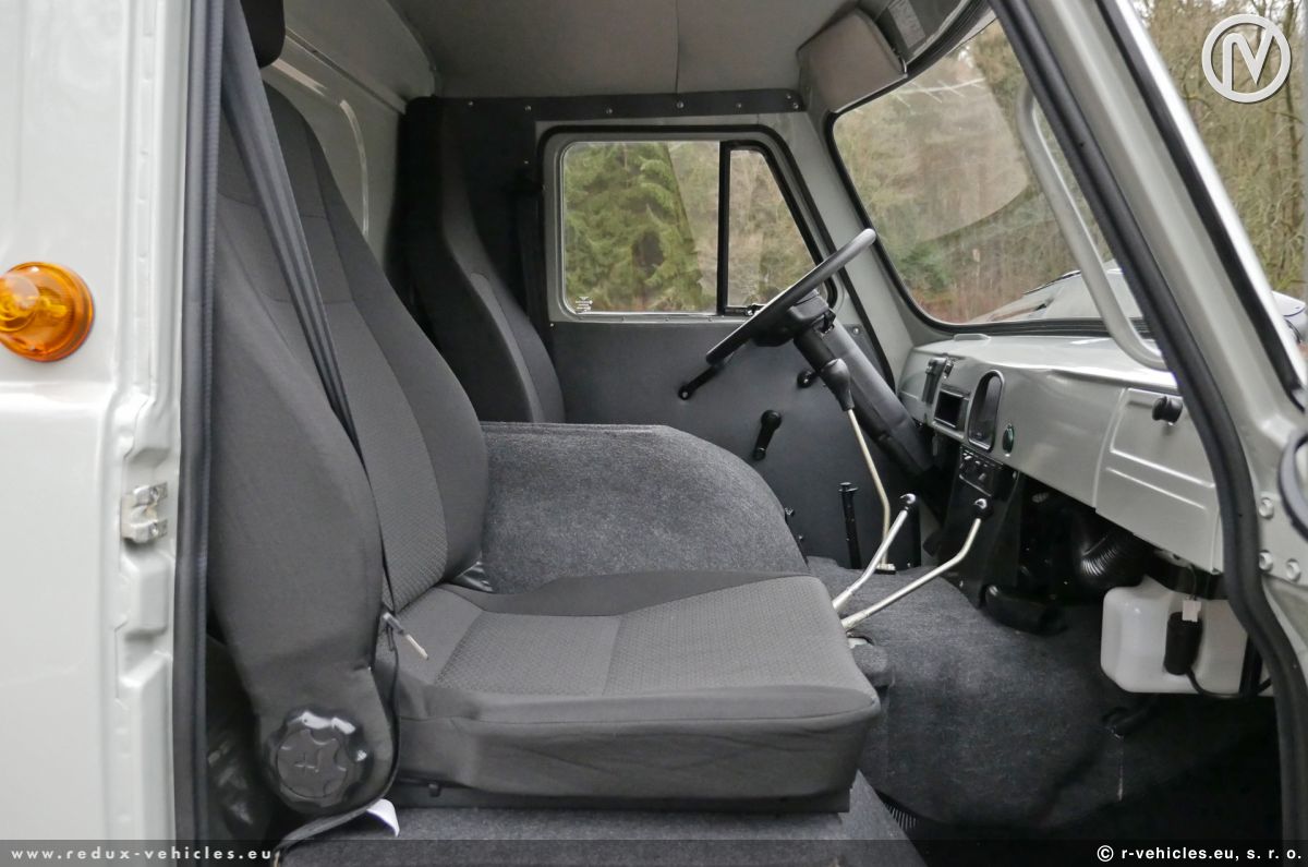 UAZ 3741 Cargo | UAZ | Brands | Gallery | Redux-Vehicles.EU - Eastern Europe cars with EU ...