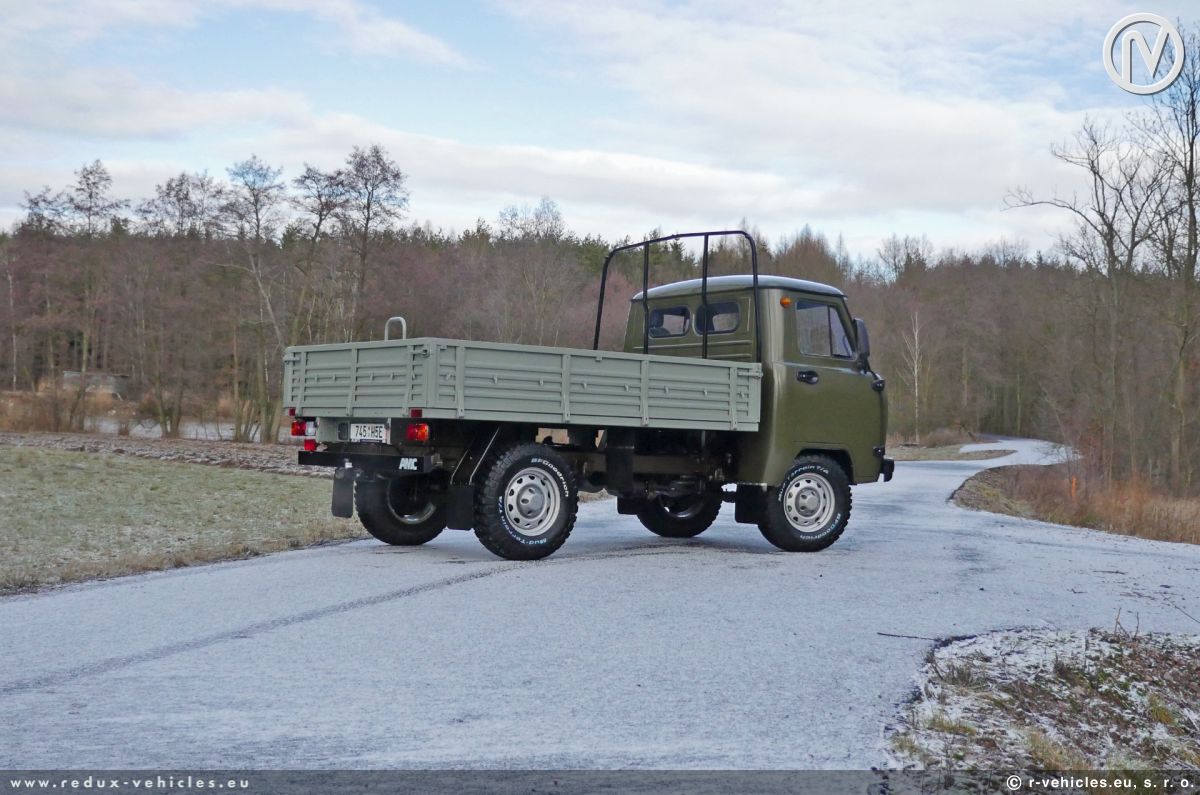 UAZ 3303 dropside truck | UAZ | Brands | Gallery | Redux-Vehicles.EU ...