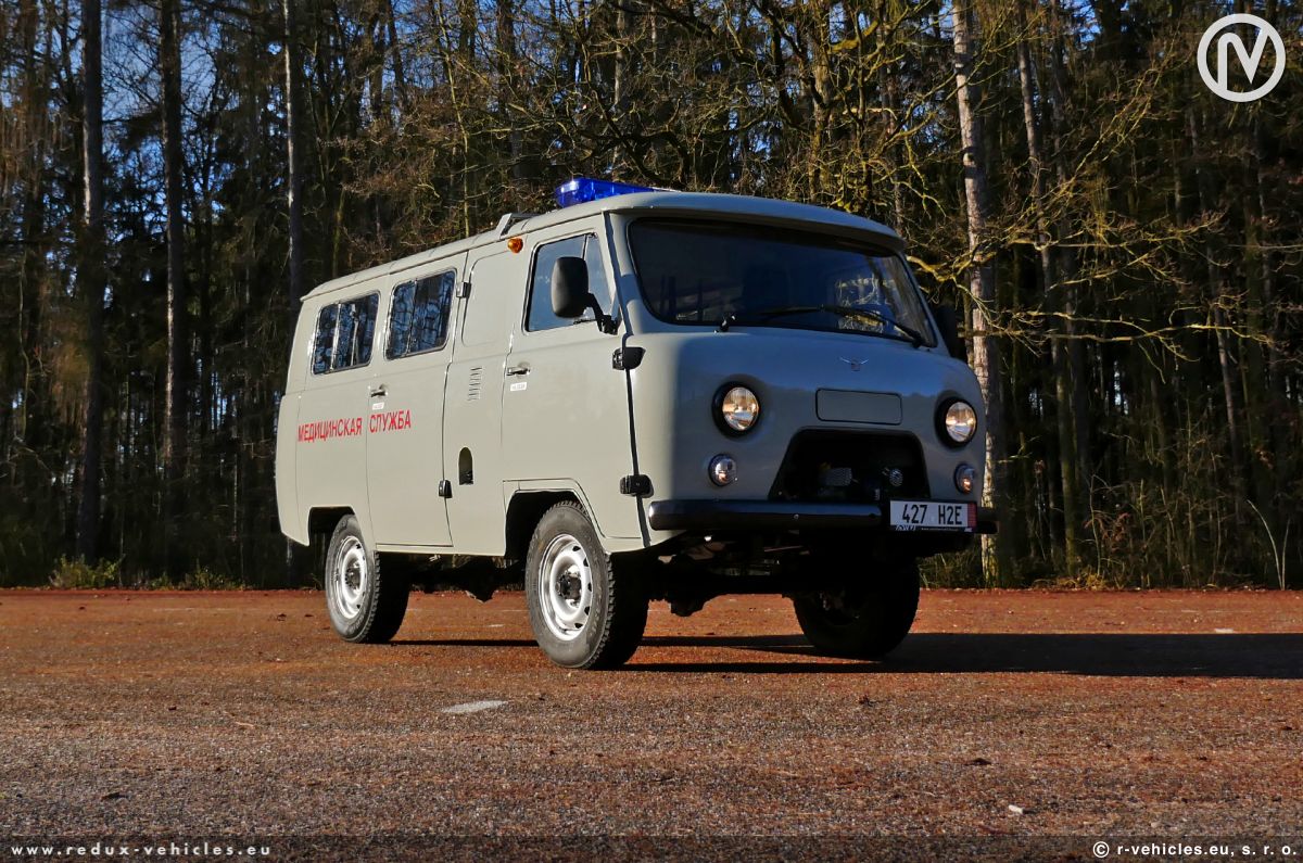 UAZ 3962 Medical Van | UAZ | Brands | Gallery | Redux-Vehicles.EU ...